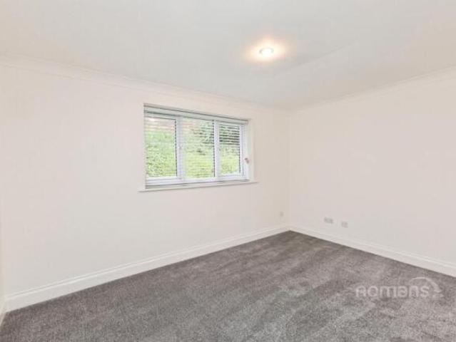 2 bedroom flat for rent in Elm Park Court, Reading, Berkshire, RG30