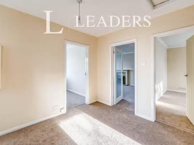 2 bedroom flat for rent in Elm Place, Rustington, Rustington.