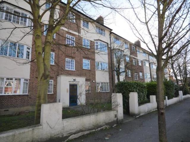 2 bedroom flat for rent in Elmcourt Road, West Norwood, London, SE27