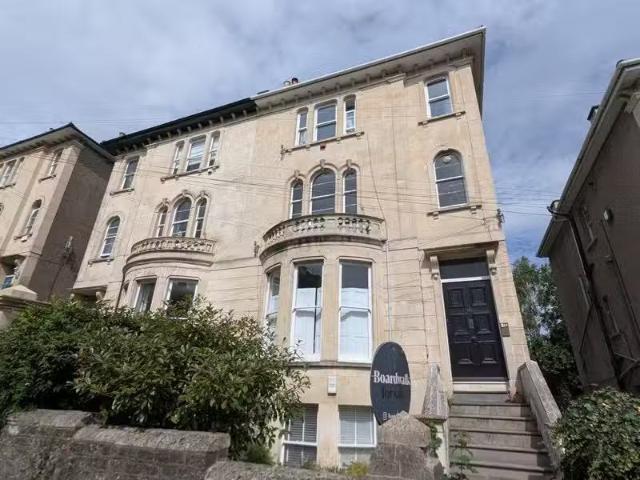 2 bedroom flat for rent in Elmgrove Road First Floor Flat Ref.