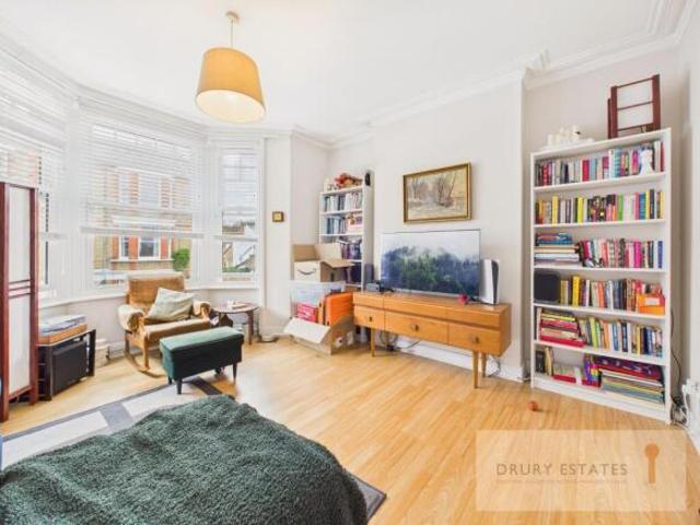 2 bedroom flat for rent in Elmhurst Street, Elmhurst Mansions, SW4