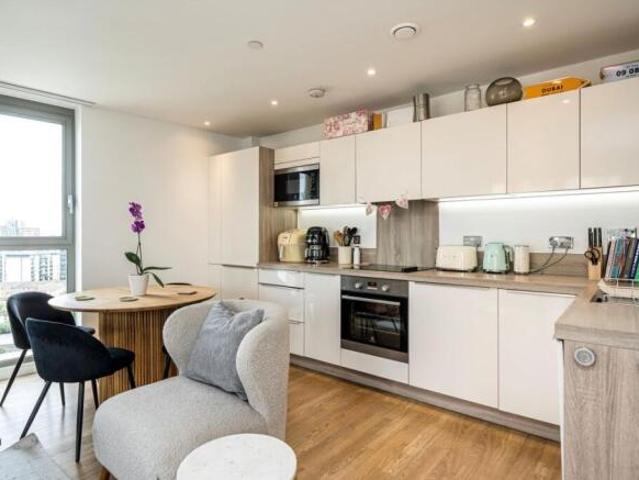 2 bedroom flat for rent in Elmira Street, Lewisham, SE13