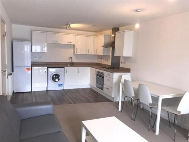 2 bedroom flat for rent in Elmira Way, Spinner House, M5