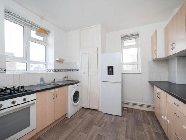 2 bedroom flat for rent in Elderfield Road, E5, Clapton, London, E5