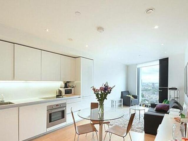 2 Bedroom Flat For Rent In Elephant And Castle, London