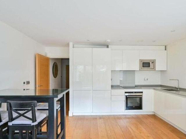 2 Bedroom Flat For Rent In Elephant And Castle, London