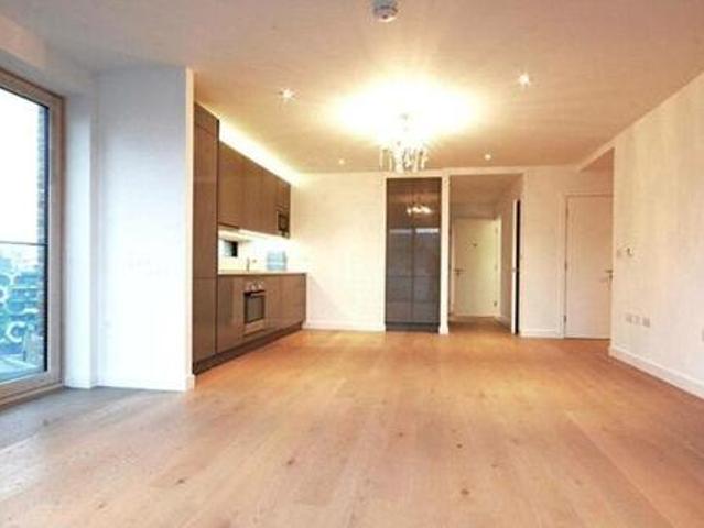 2 Bedroom Flat For Rent In Elephant And Castle, London