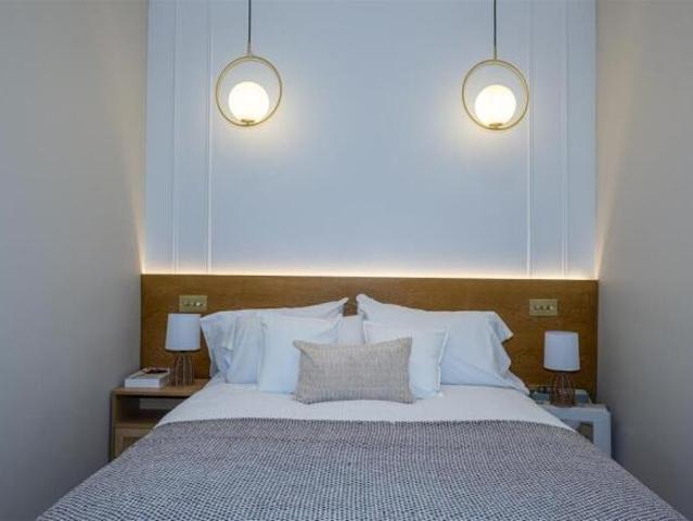 2 bedroom flat for rent in Ellingham Road, Shepherds Bush, W12