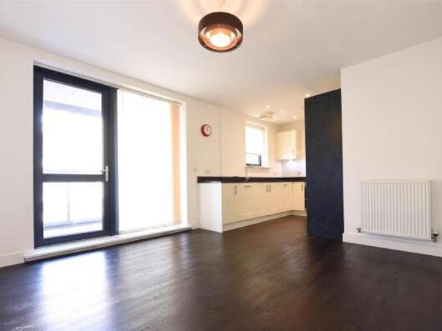 2 bedroom flat for rent in Ellis Road, Trumpington, CB2