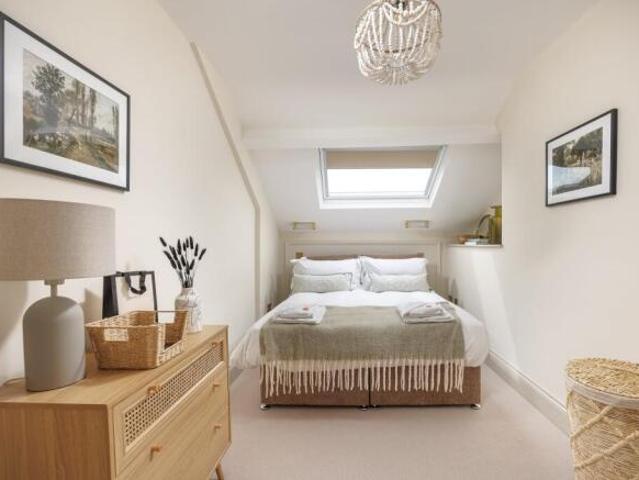 2 bedroom flat for rent in Emma Place, Stonehouse, Plymouth, PL1