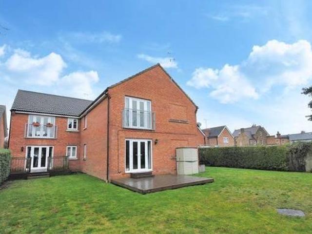 2 bedroom flat for rent in Emmerson House South Road Bishops Stortford CM23