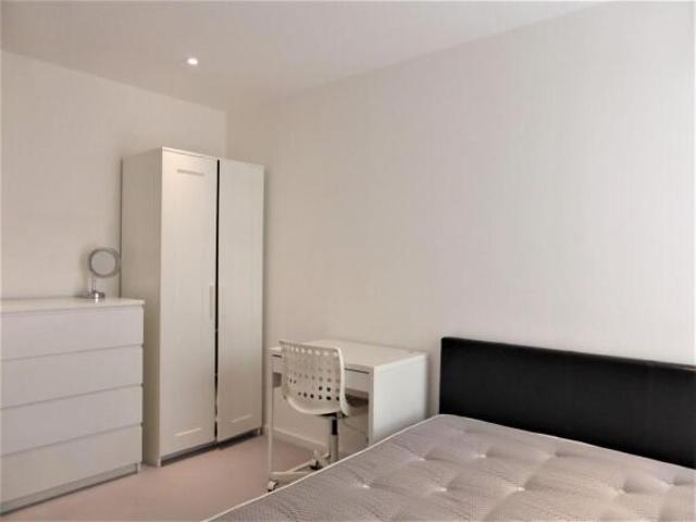 2 bedroom flat for rent in Embankment House P1714, BN1