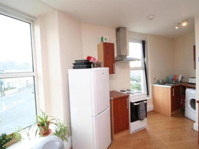 2 bedroom flat for rent in Embankment Road, Prince Rock, Plymouth, PL4