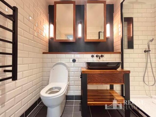 2 bedroom flat for rent in Emery way london, Tower Hamlet, London, E1W