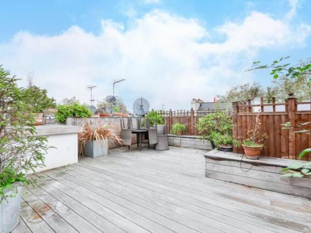 2 bedroom flat for rent in Emperors Gate, South Kensington, London, SW7