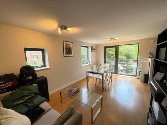 2 bedroom flat for rent in Empress Court, Woodin's Way, Oxford OX1