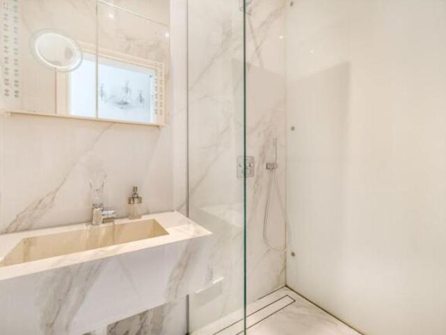 2 bedroom flat for rent in Ennismore Gardens, South Kensington, SW7