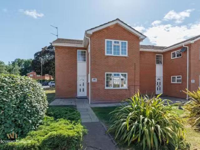 2 bedroom flat for rent in Endfield Road, Christchurch, BH23