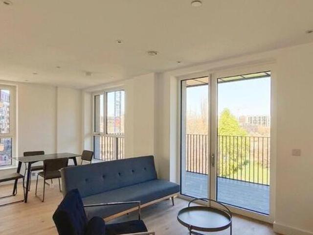 2 Bedroom Flat For Rent In Escapade Place, London
