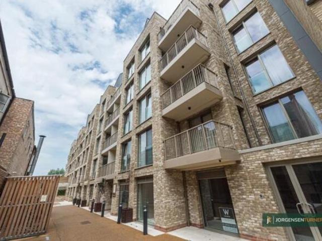 2 bedroom flat for rent in Espalier Gardens, Kilburn, NW6