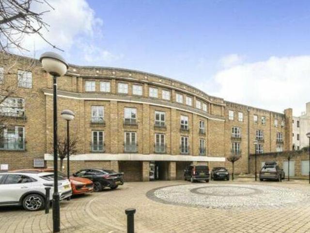 2 Bedroom Flat For Rent In Essex Road, London