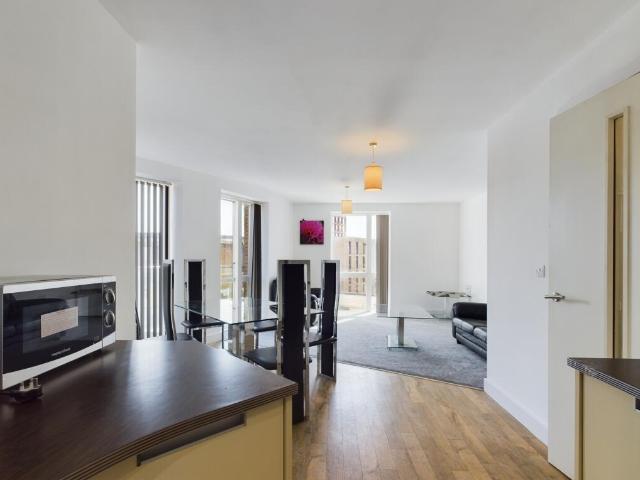 2 bedroom flat for rent in Essex Street, City Centre, Birmingham, B5