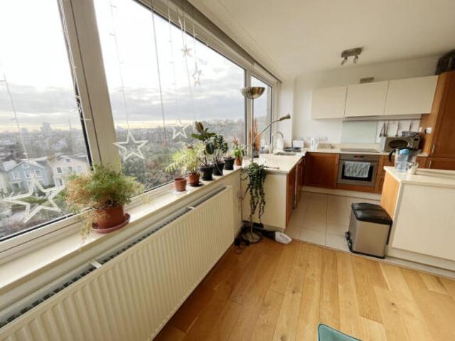 2 bedroom flat for rent in Eton Road, London, NW3