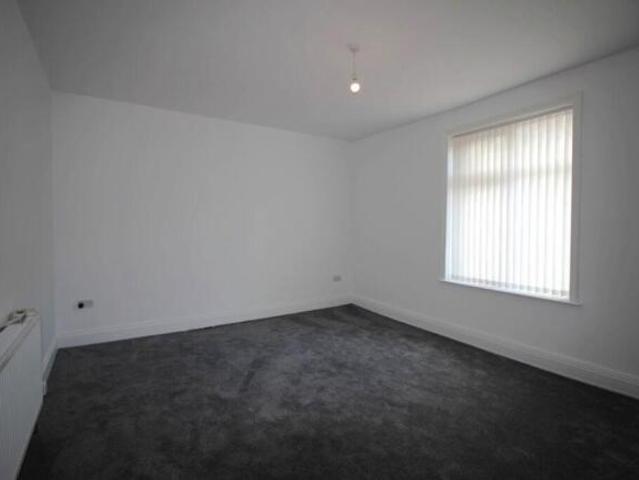 2 bedroom flat for rent in Ethel Terrace, SR5