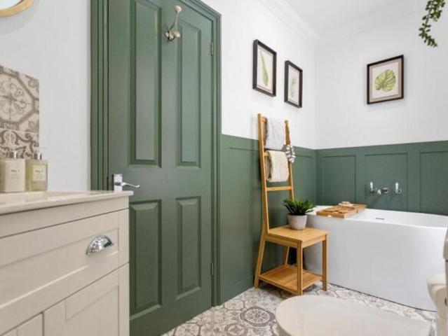 2 bedroom flat for rent in Ethelbert Crescent, Margate, CT9