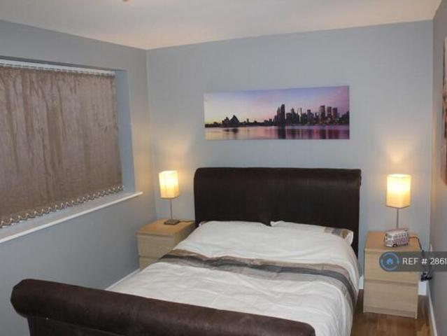 2 bedroom flat for rent in Etruria House, Stoke On Trent, ST4