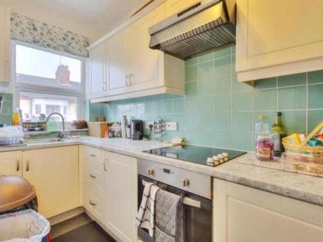2 bedroom flat for rent in Euston road, Far Cotton, NN4