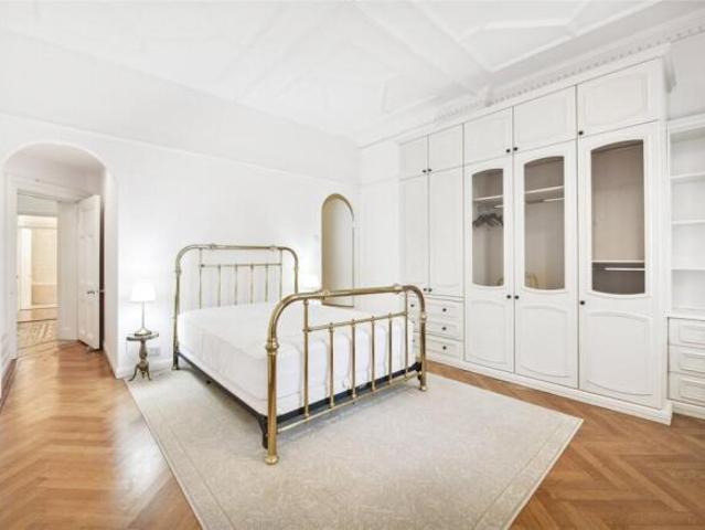 2 bedroom flat for rent in Evelyn Mansions, Carlisle Place, SW1P