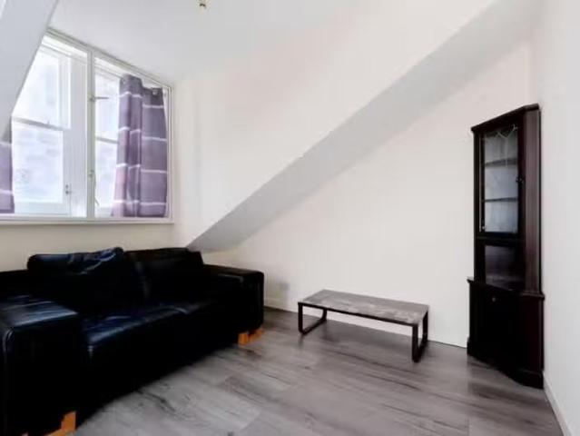 2 bedroom flat for rent in Exchange Street, Top Floor, AB11