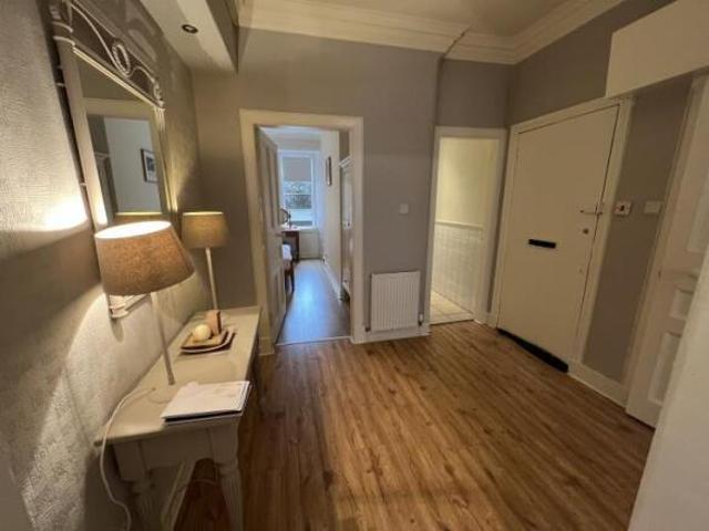 2 bedroom flat for rent in Exeter Drive no 33, G11