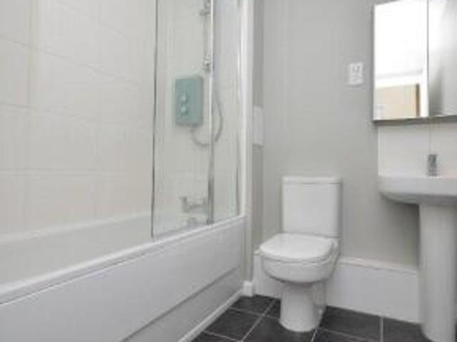 2 bedroom flat for rent in Fairfield Gardens, Edinburgh, EH10