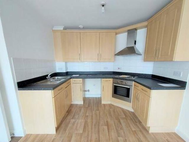 2 bedroom flat for rent in Fairfield Square Stuart Road Gravesend Kent DA11