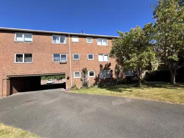 2 bedroom flat for rent in Fairlawns, Newmarket, CB8