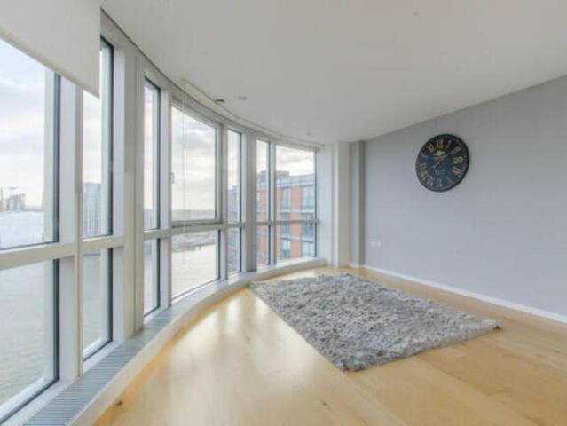 2 bedroom flat for rent in Fairmont Avenue, Canary Wharf, London, E14
