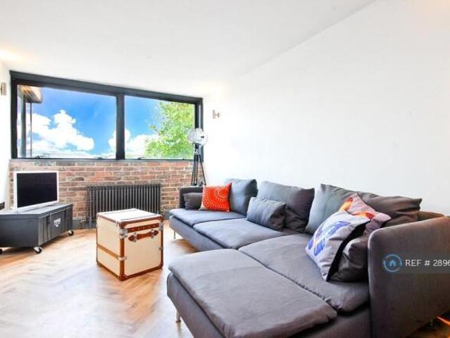 2 bedroom flat for rent in Falcon Point, London, SE1