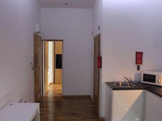 2 bedroom flat for rent in Falconers Court, Newcastle Upon Tyne, NE1