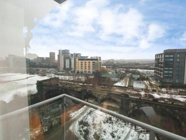 2 bedroom flat for rent in Faroe, Gotts Road, Leeds, West Yorkshire, LS12