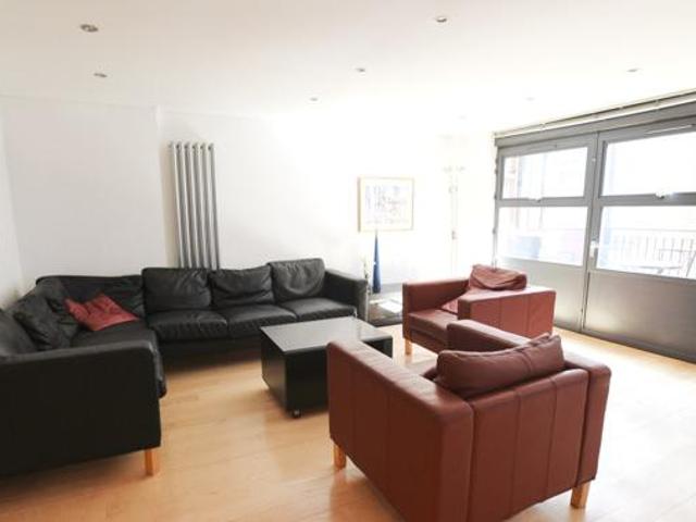 2 Bedroom Flat For Rent In Farringdon