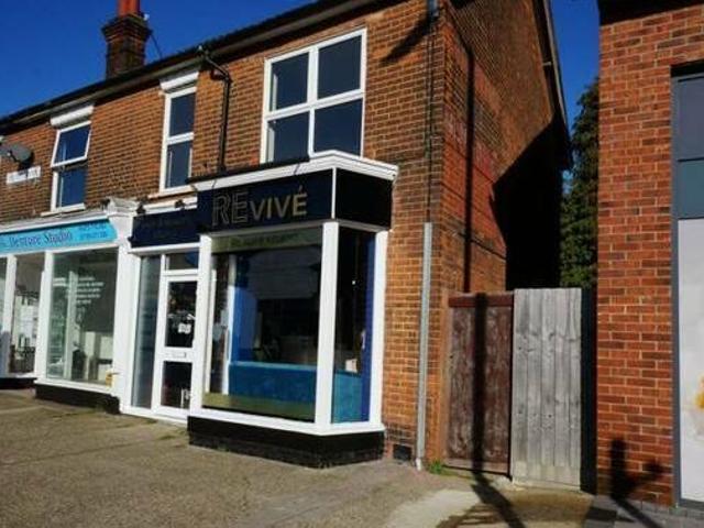 2 bedroom flat for rent in Felixstowe Road IP3