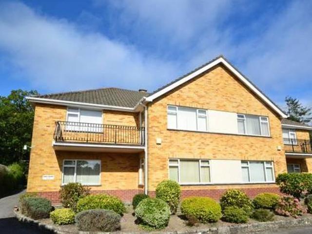 2 bedroom flat for rent in Ferndown BH22