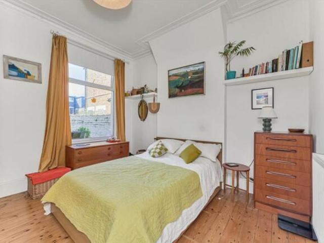 2 bedroom flat for rent in Fernholme Road, Peckham, SE15
