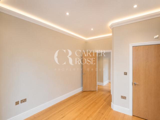 2 bedroom flat for rent in Fernlea Road, London, SW12