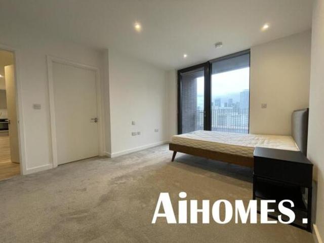 2 bedroom flat for rent in FF332880, 55 Queen Street, SALFORD, M3