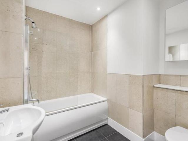 2 bedroom flat for rent in Finborough Road, London, SW10 9DF, SW10