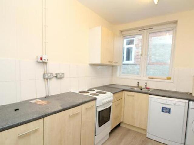 2 Bedroom Flat For Rent In Finchley