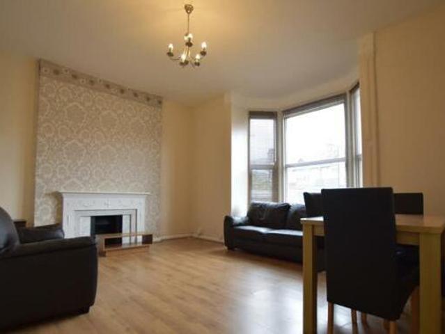 2 Bedroom Flat For Rent In Finchley